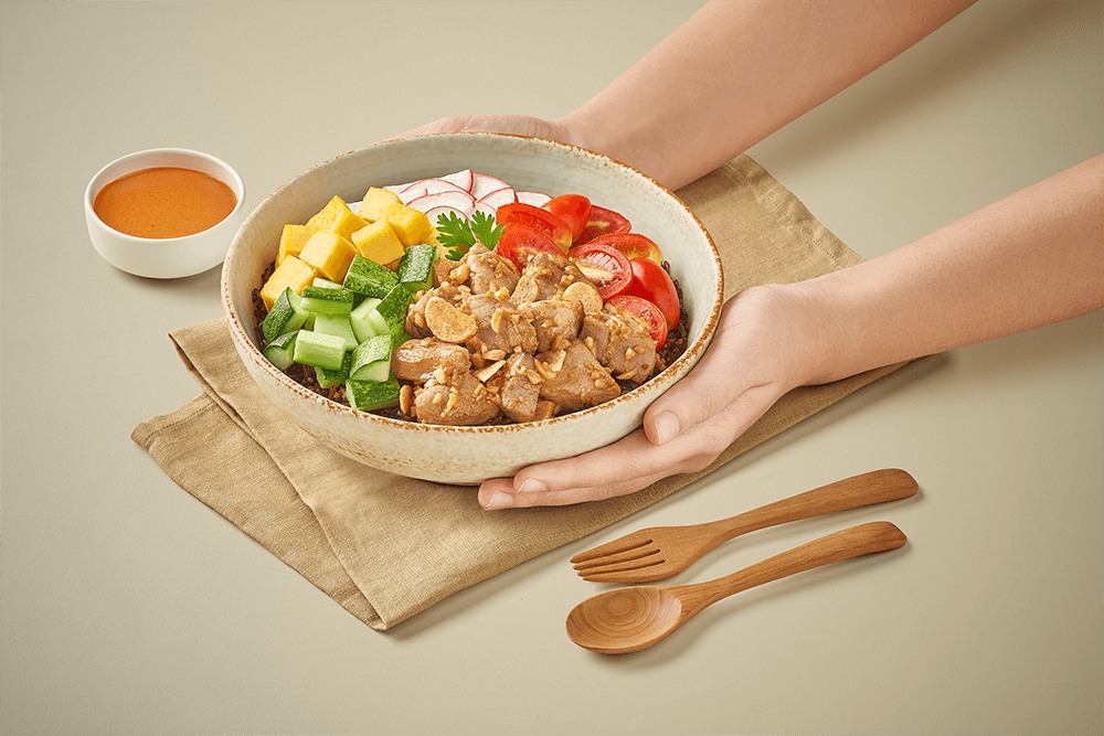 Poke Bowl Garlic Pork with Spicy Mayo Sauce
